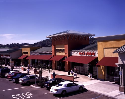NAPA PREMIUM OUTLETS - Updated December 2025 - 129 Photos & 252 Reviews ...