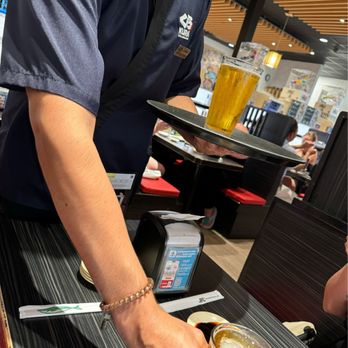 KURA REVOLVING SUSHI BAR - Updated August 2024 - 1154 Photos & 401 ...