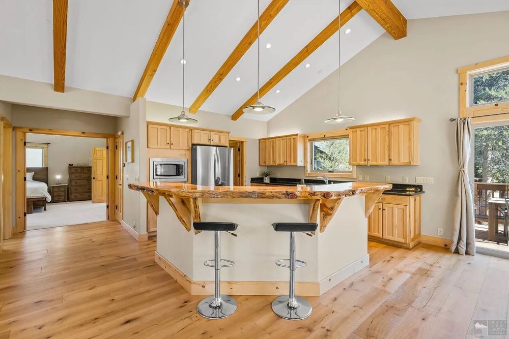 BOB ARTHUR GROUP - Updated January 2025 - Contact Agent - South Lake ...