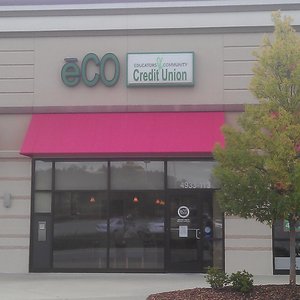 SERVISFIRST BANK - Updated December 2025 - 2500 Woodcrest Pl ...