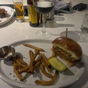 HECK’S CAFE - Updated July 2025 - 148 Photos & 127 Reviews - 3355 ...