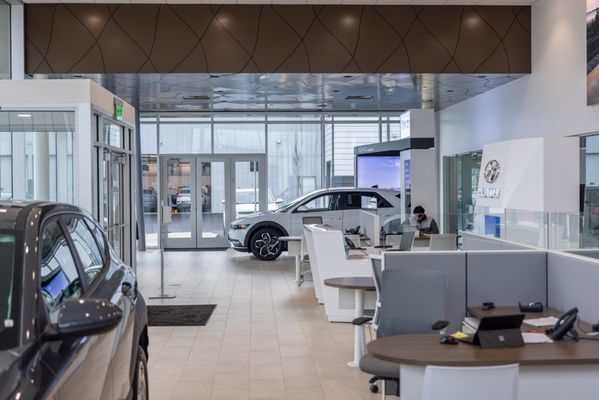 HYUNDAI EUGENE - Updated November 2025 - 34 Photos - 89320 N Game Farm ...