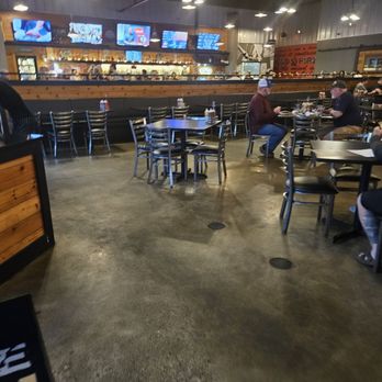 FOOD & FIRE BBQ-TAPHOUSE - Updated October 2025 - 186 Photos & 182 ...