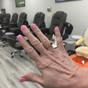 DELUXE NAILS & SPA - Updated September 2025 - 109 Photos & 114 Reviews ...