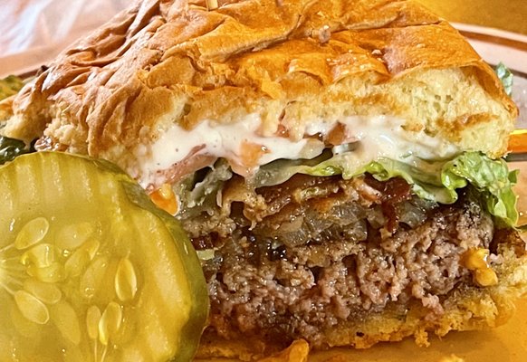 WAYMART HOTEL RESTAURANT - Updated August 2025 - 64 Photos & 85 Reviews ...