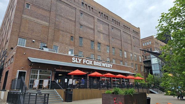 SLY FOX PGH HIGHLINE BREWERY & PUB - 66 Photos & 29 Reviews - 46 S 4th ...
