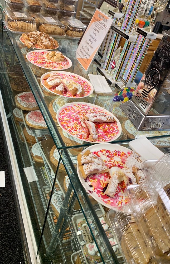 UNCLE MIKES BAKE SHOPPE - Updated December 2025 - 68 Photos & 116 ...