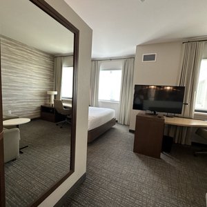 HAMPTON INN & SUITES OAHU/KAPOLEI - Updated February 2025 - 410 Photos ...