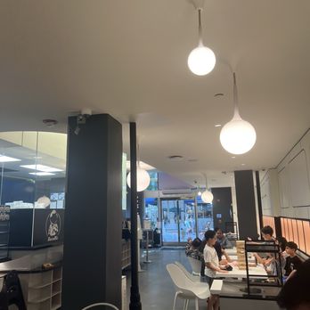 BOZZELLI’S - Updated May 2025 - 274 Photos & 323 Reviews - 1025 Vermont ...