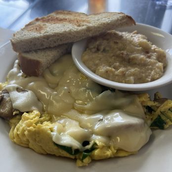 HIGHLAND MORNING - ST. MATTHEWS - Updated October 2025 - 308 Photos ...