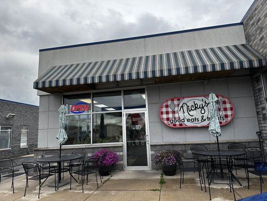 NICKYS GOOD EATS AND TREATS - Updated October 2025 - 31 Photos & 25 ...