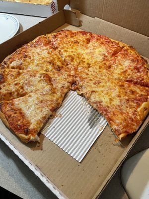 FAMOUS GEORGE’S PIZZERIA - Updated October 2025 - 37 Photos & 92 ...