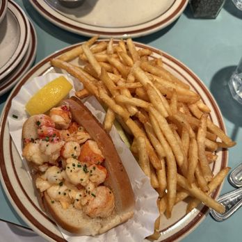 STEUBEN’S UPTOWN - Updated July 2025 - 2238 Photos & 3417 Reviews - 523 ...