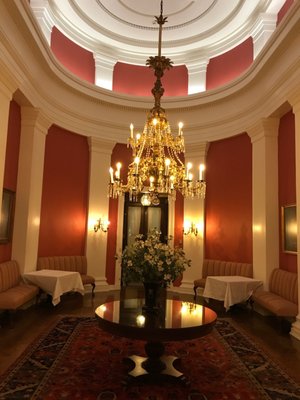 ERIE CLUB - Updated January 2026 - 13 Photos - 524 Peach St, Erie ...