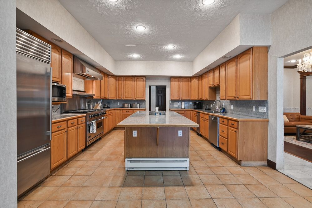 AFTER PROM MAJESTIC VENUE- SUPER LUXURY MANSION IN PLAINS - Updated ...