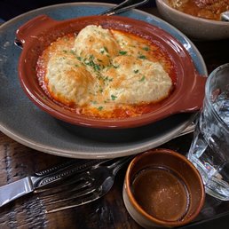 THE COZY TABERNA - Updated June 2024 - 250 Photos & 184 Reviews - 249 ...