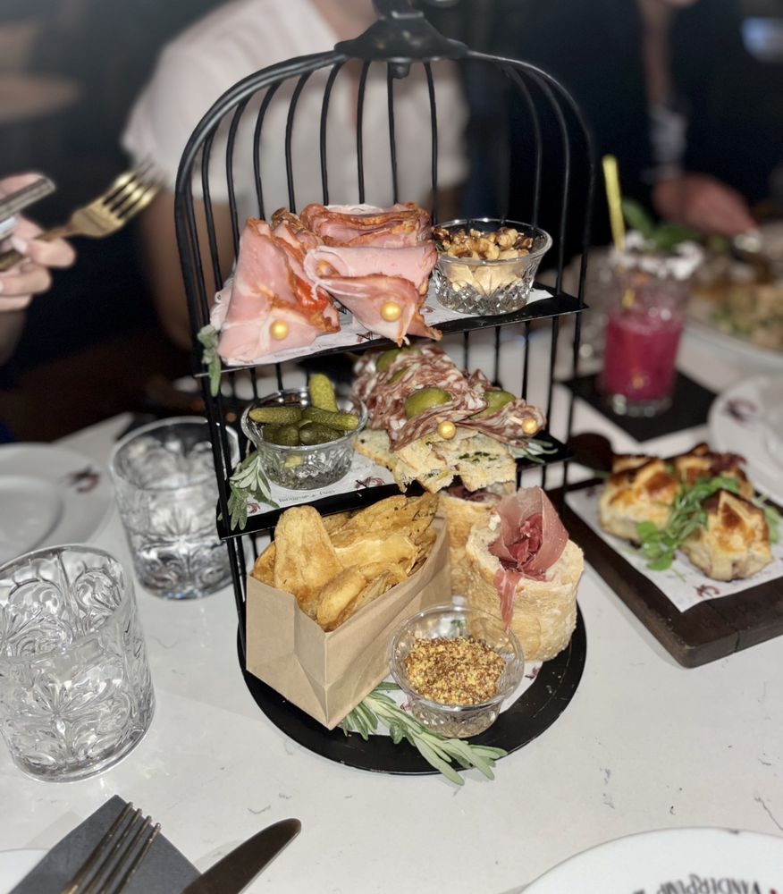 VANDERPUMP A PARIS - 1568 Photos & 529 Reviews - 3655 S Las Vegas Blvd ...