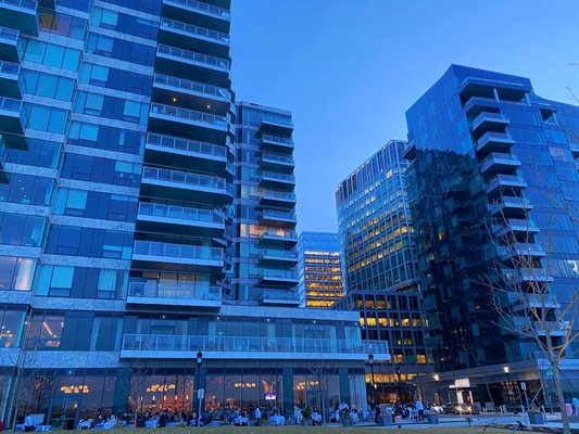 SEAPORT COMMON - Updated March 2025 - 36 Photos - 85 Northern Ave ...