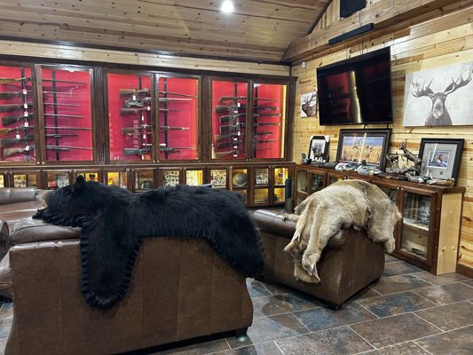 KB HOUSE OF GUNS - Updated December 2025 - 631 Hunter Ave, Boswell ...