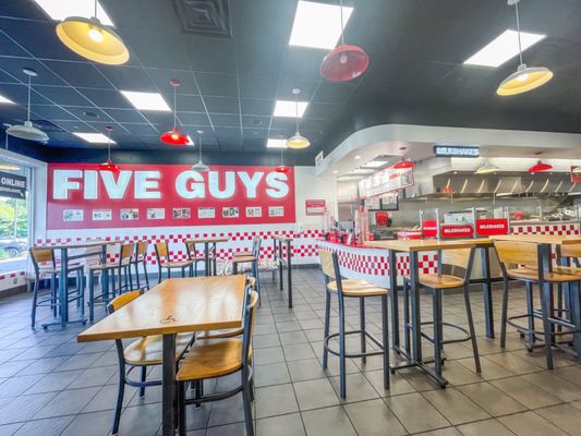 FIVE GUYS - Updated October 2024 - 12 Photos & 15 Reviews - 57 Route 23 ...