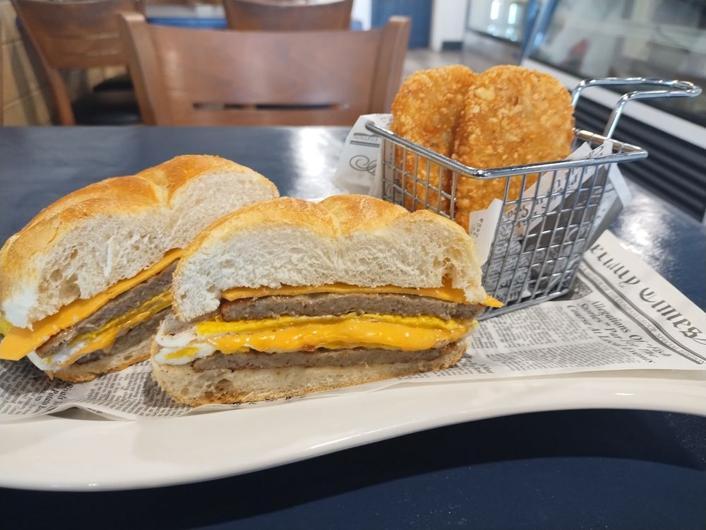 MYSTIC BREAKFAST CLUB - Updated January 2026 - 812 Central Ave, Seaside ...