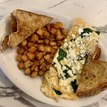 DELLAH COFFEE & BRUNCH HOUSE - Updated November 2024 - 204 Photos & 77 ...