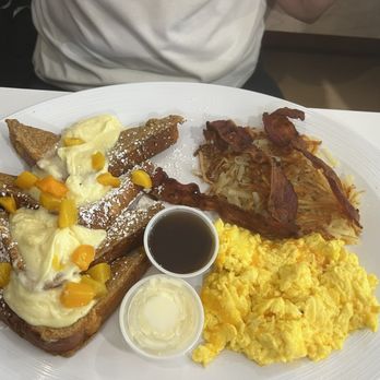 THE BLUEBERRY CAFE - Updated March 2025 - 50 Photos & 56 Reviews - 2932 ...