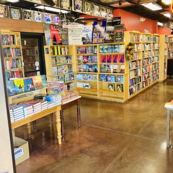 POISONED PEN A MYSTERY BOOK STORE - Updated December 2025 - 100 Photos ...