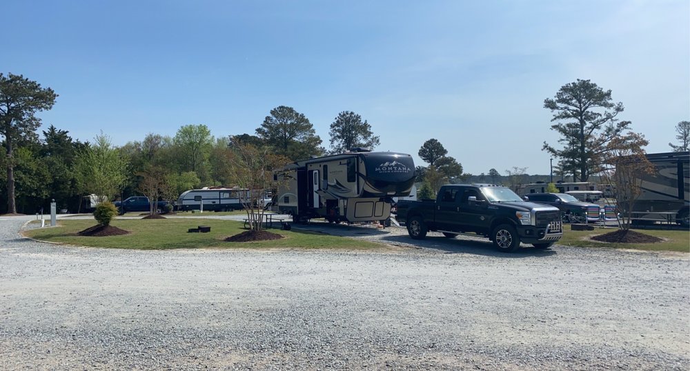 RALEIGH OAKS RV RESORT AND COTTAGES - Updated September 2025 - 25 ...