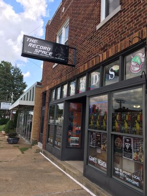THE RECORD SPACE - Updated January 2026 - 17 Photos & 10 Reviews - 8716 ...