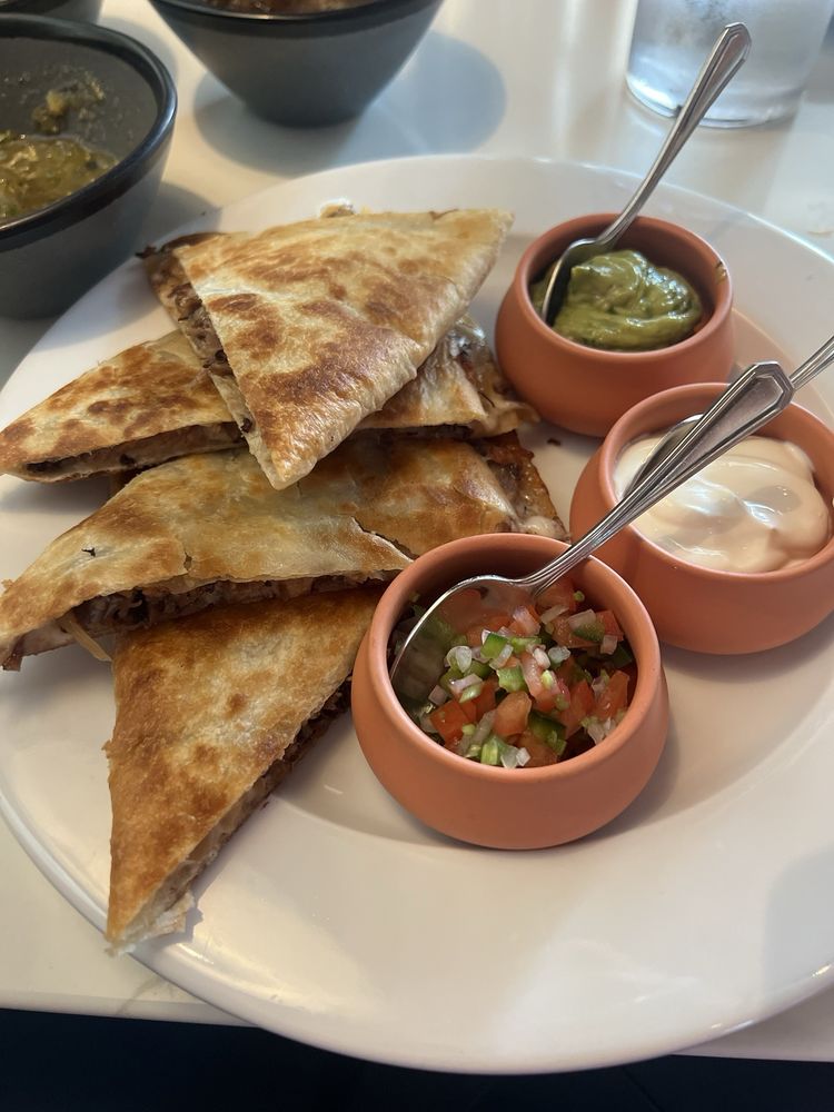 REAL AGAVE - Updated November 2025 - 11 Photos - 1100 Louisiana St ...