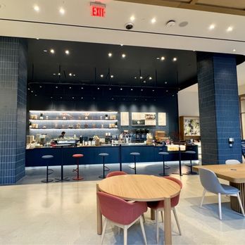 CAPITAL ONE CAFÉ - Updated June 2024 - 130 Photos & 38 Reviews - 53 W ...