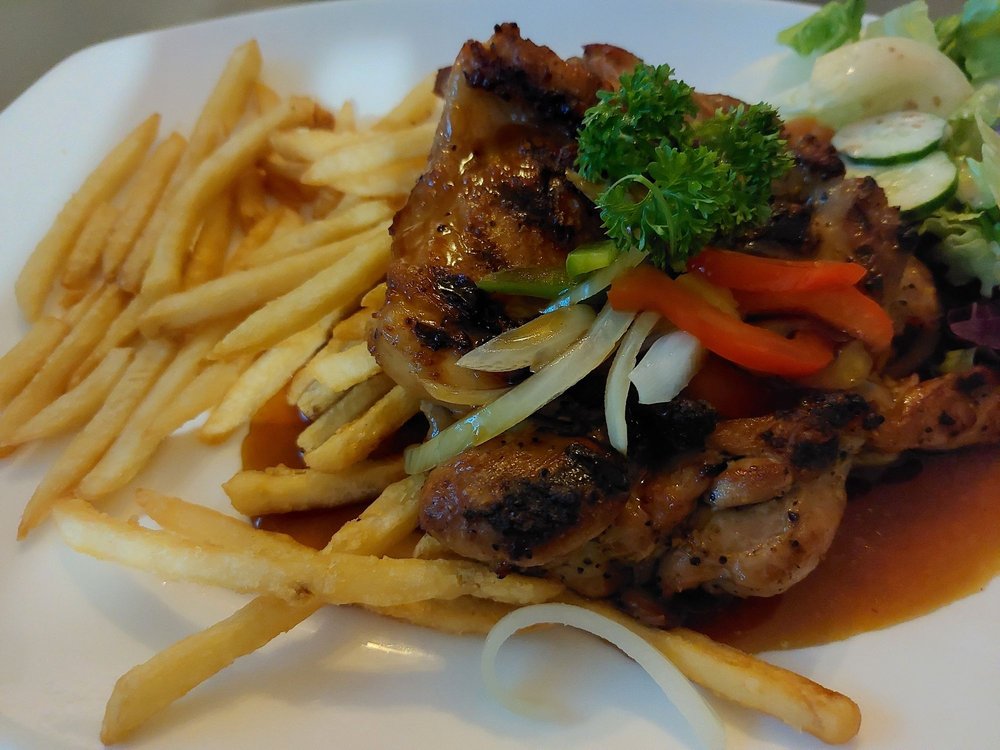 RAFFLES MARINA BISTRO - Updated December 2025 - 12 Photos - 10 Tuas ...