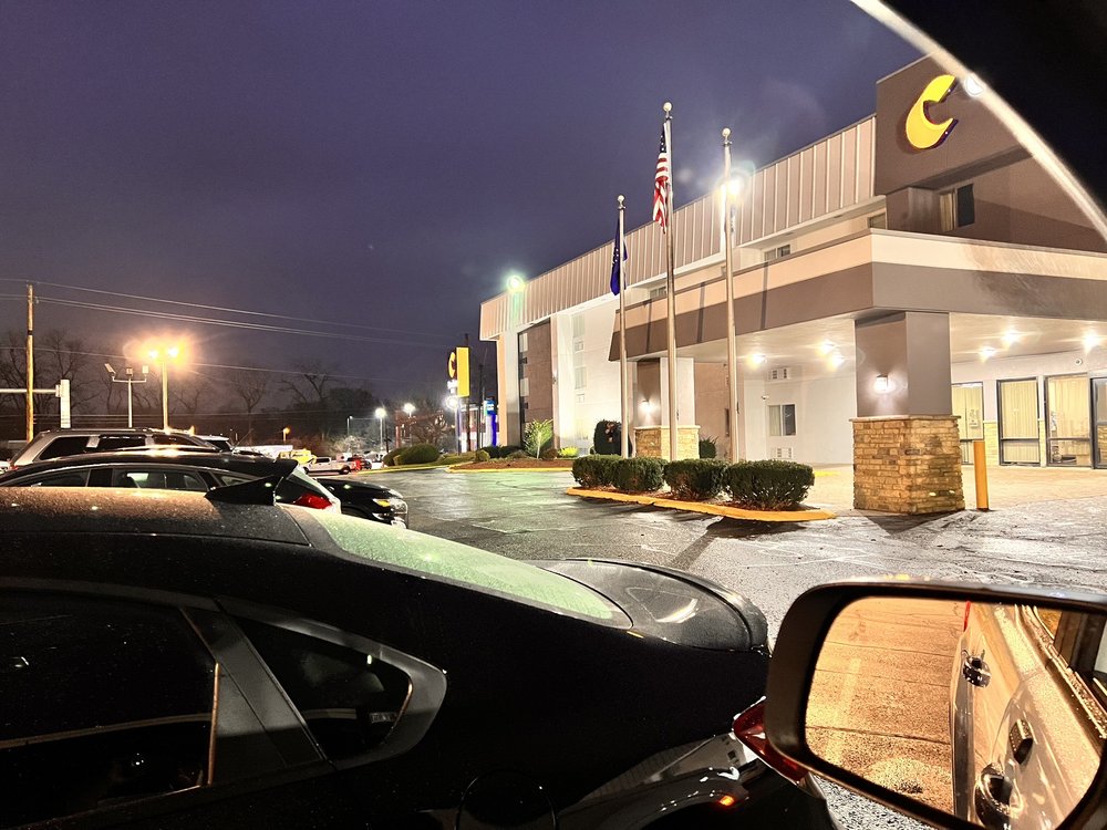 COMFORT INN SOUTH - Updated August 2025 - 53 Photos & 26 Reviews - 5040 ...