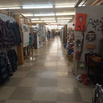 ELIZABETHTOWN PEDDLERS MALL - Updated December 2025 - 17 Photos & 23 ...