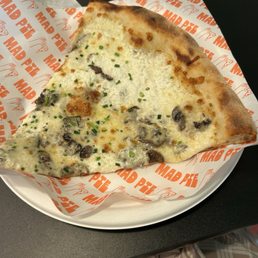 MAD PIE - Updated January 2026 - 272 Photos & 99 Reviews - 516 Keawe St ...