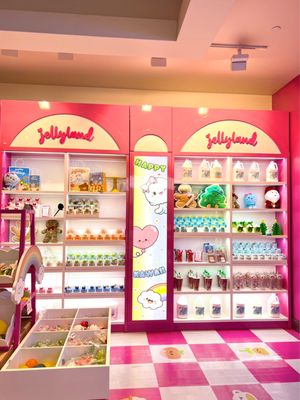 JELLYLAND - Updated September 2025 - 70 Photos & 42 Reviews - 1300 W ...