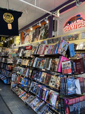 GOLDEN APPLE COMICS - Updated November 2025 - 194 Photos & 279 Reviews ...