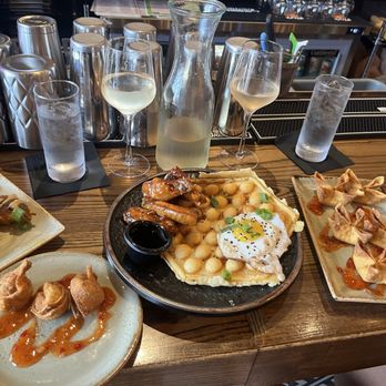 BOKU KITCHEN + SALOON - Updated March 2025 - 293 Photos & 170 Reviews ...