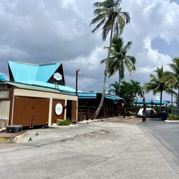 THE BOATHOUSE ON NAPLES BAY - Updated July 2025 - 384 Photos & 565 ...