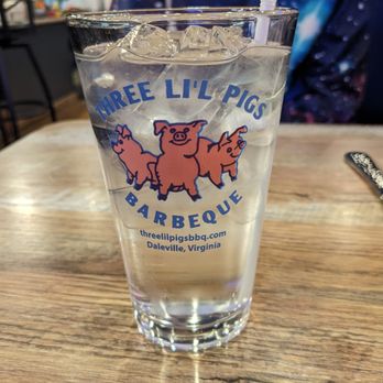 THREE LI’L PIGS BARBEQUE - Updated August 2025 - 289 Photos & 249 ...