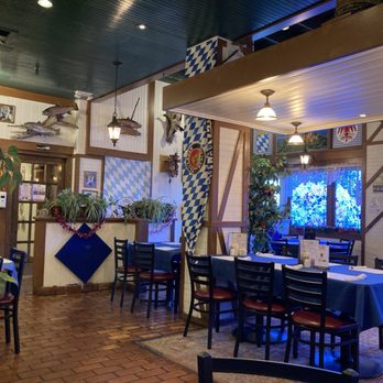 HELGA’S GERMAN RESTAURANT & DELI - Updated December 2025 - 492 Photos ...