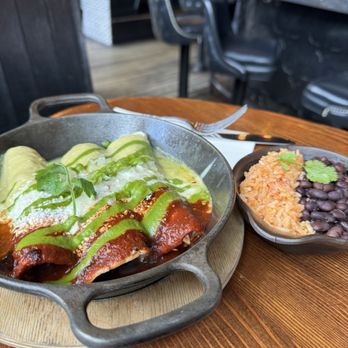 POQUITOS - Updated October 2025 - 1025 Photos & 1374 Reviews - 1000 E ...