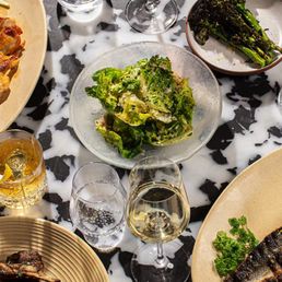 BAR ISSI - Updated December 2025 - 342 Photos & 232 Reviews - 414 N ...