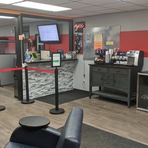 DELUXE AUTO SERVICE - Updated January 2025 - 10 Photos & 22 Reviews ...