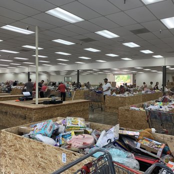 FALLING PRICES - Updated December 2025 - 11 Photos & 42 Reviews - 9500 ...