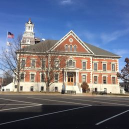 CHICKS ON THE SQUARE - Updated July 2025 - 49 Photos & 145 Reviews ...