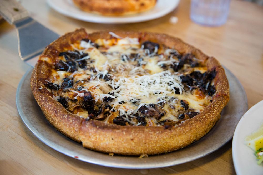 BLUE LINE PIZZA - 283 Photos & 450 Reviews - Pizza - 1201 San Carlos ...