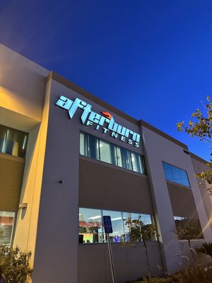 AFTERBURN FITNESS - 21 Photos & 78 Reviews - 26007 Ave Hall, Valencia ...