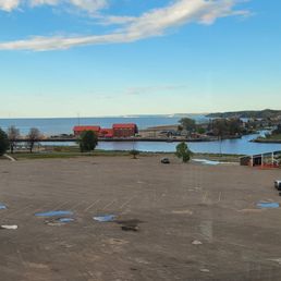 THE WINDWARD - Updated December 2025 - 92 Photos & 31 Reviews - 101 S ...